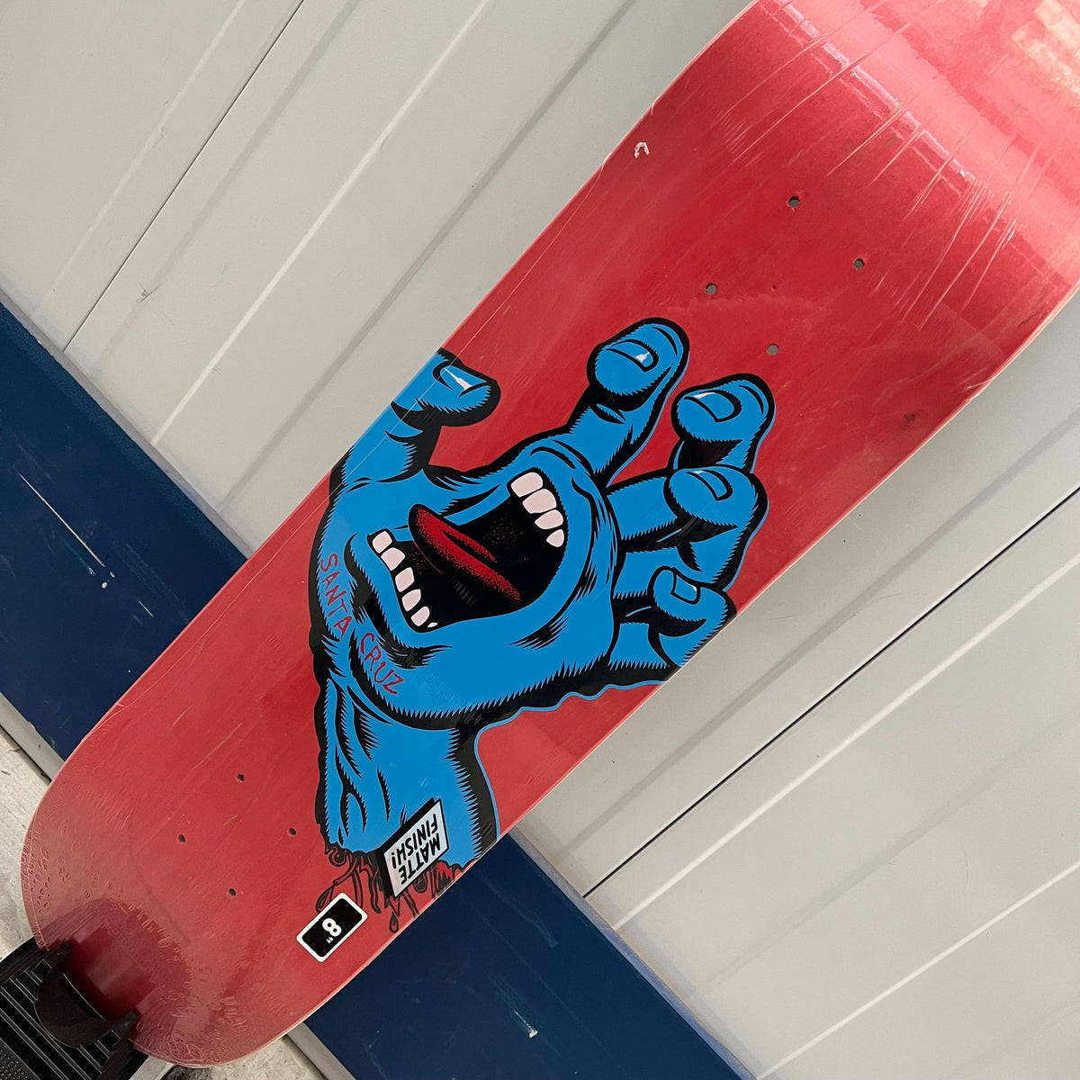 Santa Cruz Screaming Hand Matte Finish (8.0)